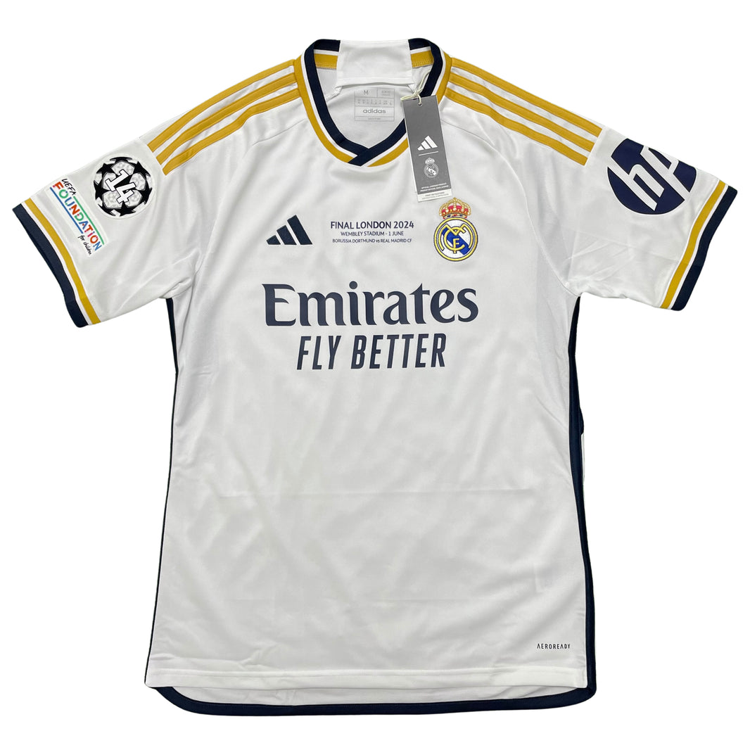Football and Shirts: Venta de camisetas oficiales de fútbol.